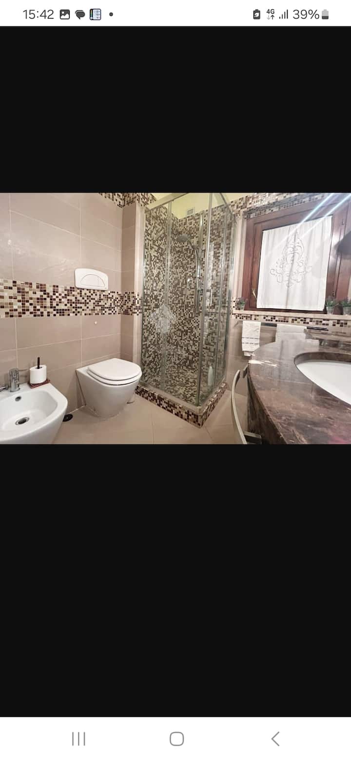 Appartamento Comodo,l Uminoso E Confortevole - Prato