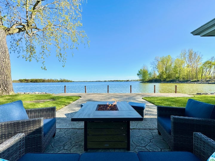 Lake Cottage With Views And Water Access! - Indian Lake, OH