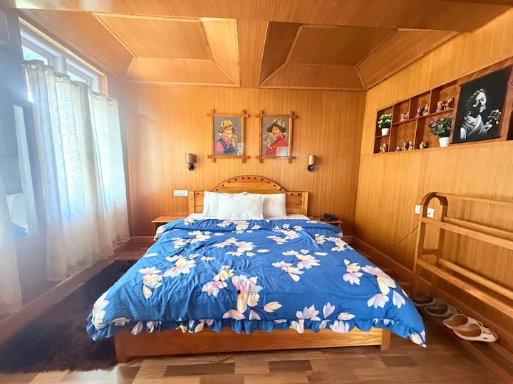 Homestay W/ Organic Meals & Monastery Views - Tawang