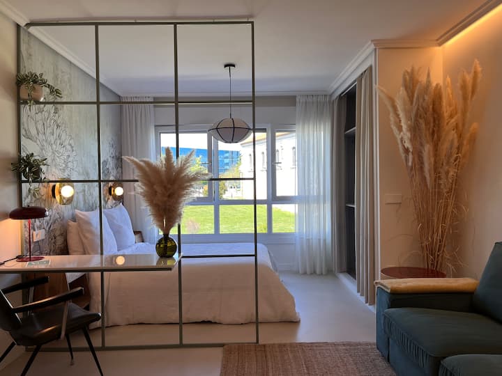 Luz, Diseño Y Comodidad / Parking Frente Al Huca - Oviedo