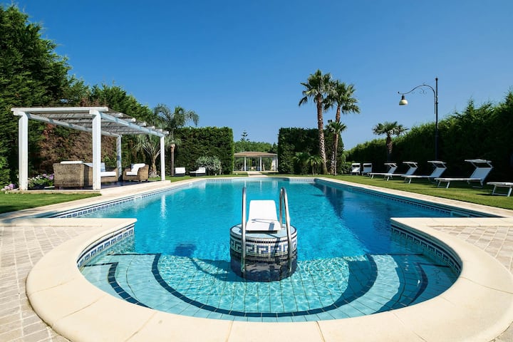 Private Pool Villa | Destination Wedding Venue - Terrasini