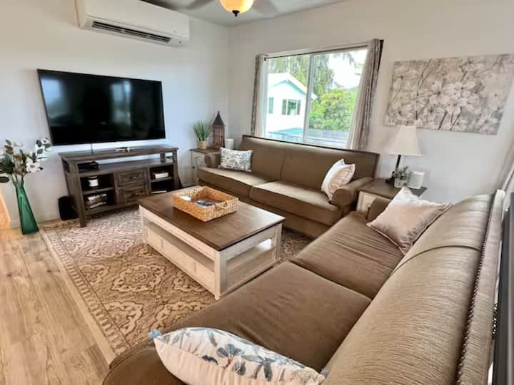 Luxury 4br Kailua Home Walk/bike To Beach & Town - Kailua, HI