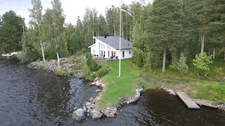 Exklusiv Villa Vid Storsjön - Sandviken