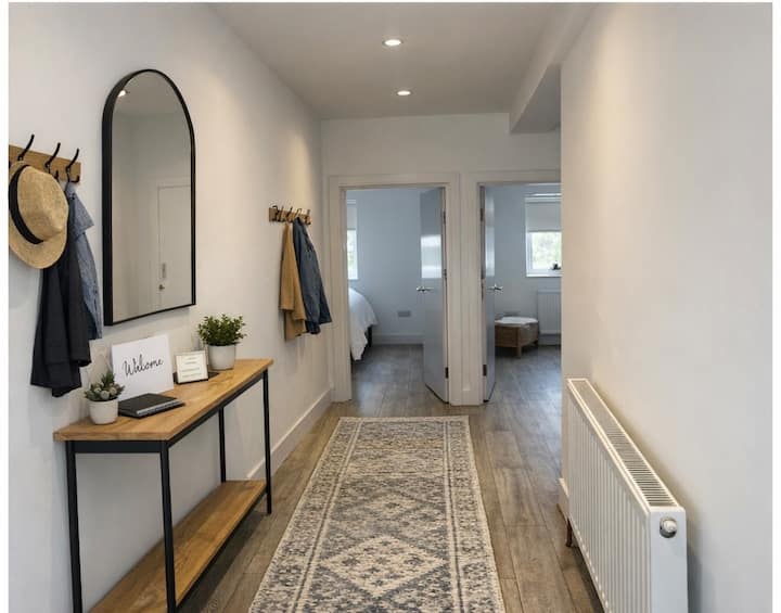 Luxury 3 Br Retreat 5 Min To Elizabeth Line - London Heathrow Airport (LHR)