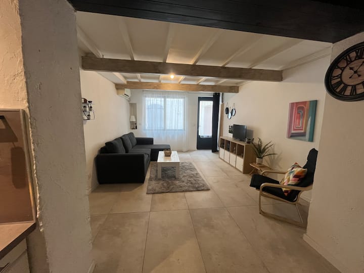 Le Nid Douillet : 70 M2, Grands Espaces, Rénové - Lunel