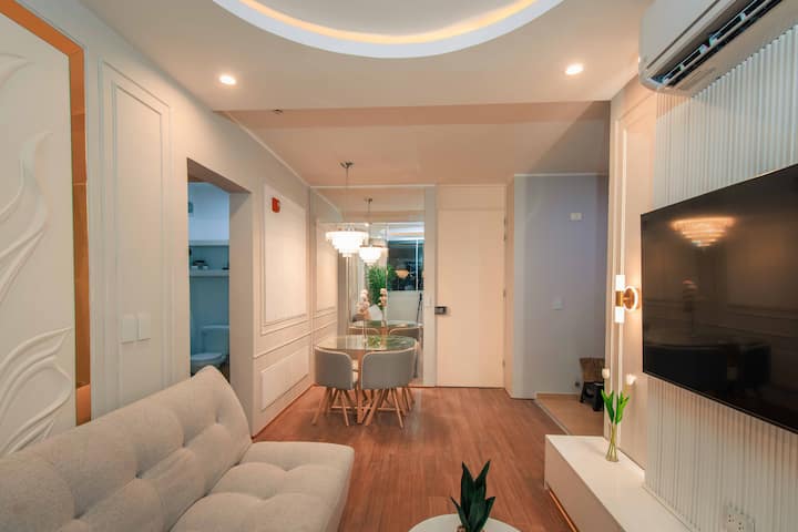 Entras… Y Todo Se Siente Mejor - Piura