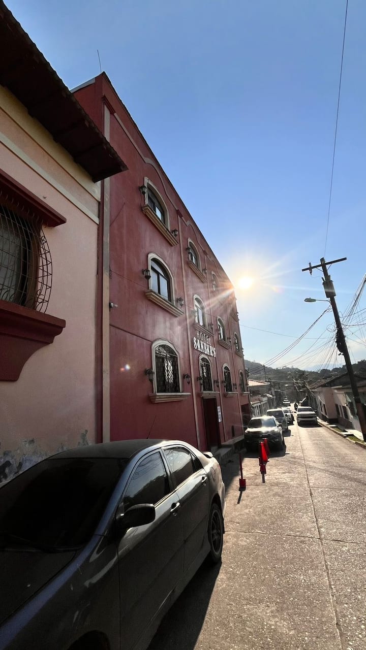Hotel Sanbars - Honduras