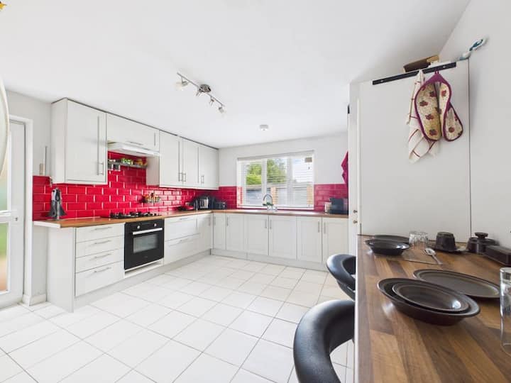 Detached House Maximum 6 People - Stroud