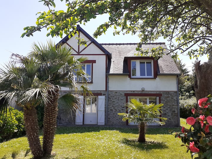 Maison 6 Couchages Dans Jardin Clos Et Arboré - Saint-Malo
