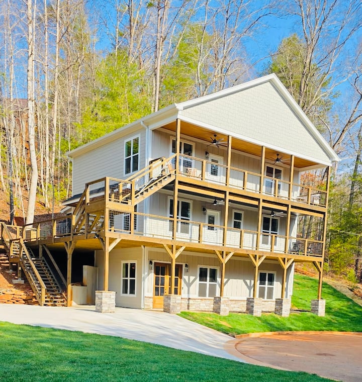 Hulsey's Hideaway Sleeps 10, Golf Resort - Helen, GA