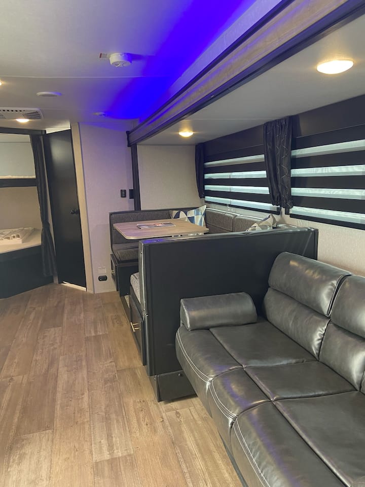 Fully Equipped Motor Home - Kuwait