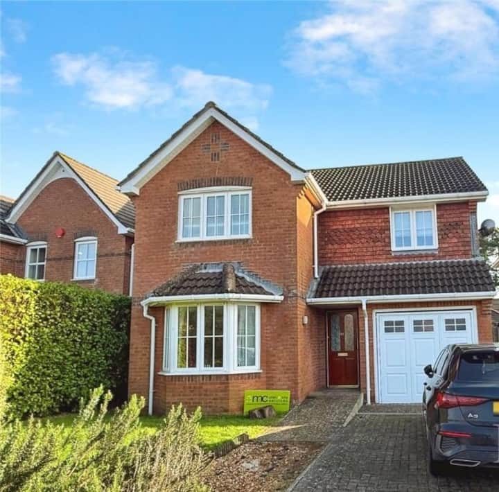 House By The Sea - Highcliffe