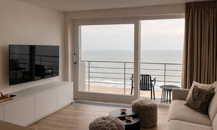 Vakantiestudio Met Zeezicht, Zwembad En Garage - Middelkerke