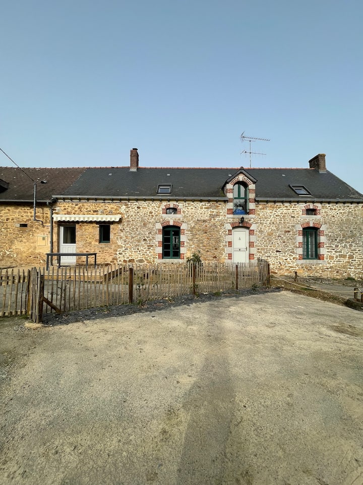 Charmante Maison Campagne Pour 9 Wifi Jardin Calme - Vitré