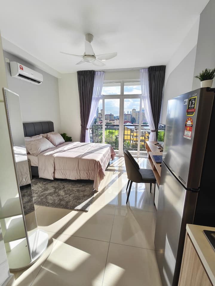 3 Min Ciq Customs Studio, 3pax Nearby Immigration - Woodlands