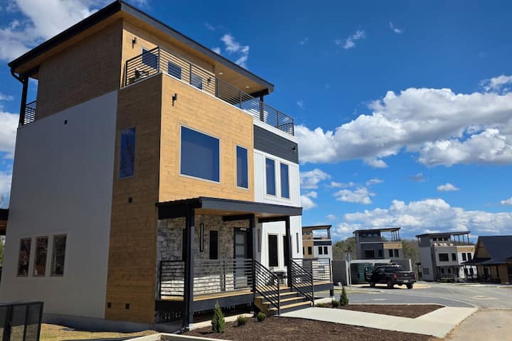 Luxe-mtn Views-1 Mi To Pkwy-pool-rooftop Bar-pets - Pigeon Forge, TN