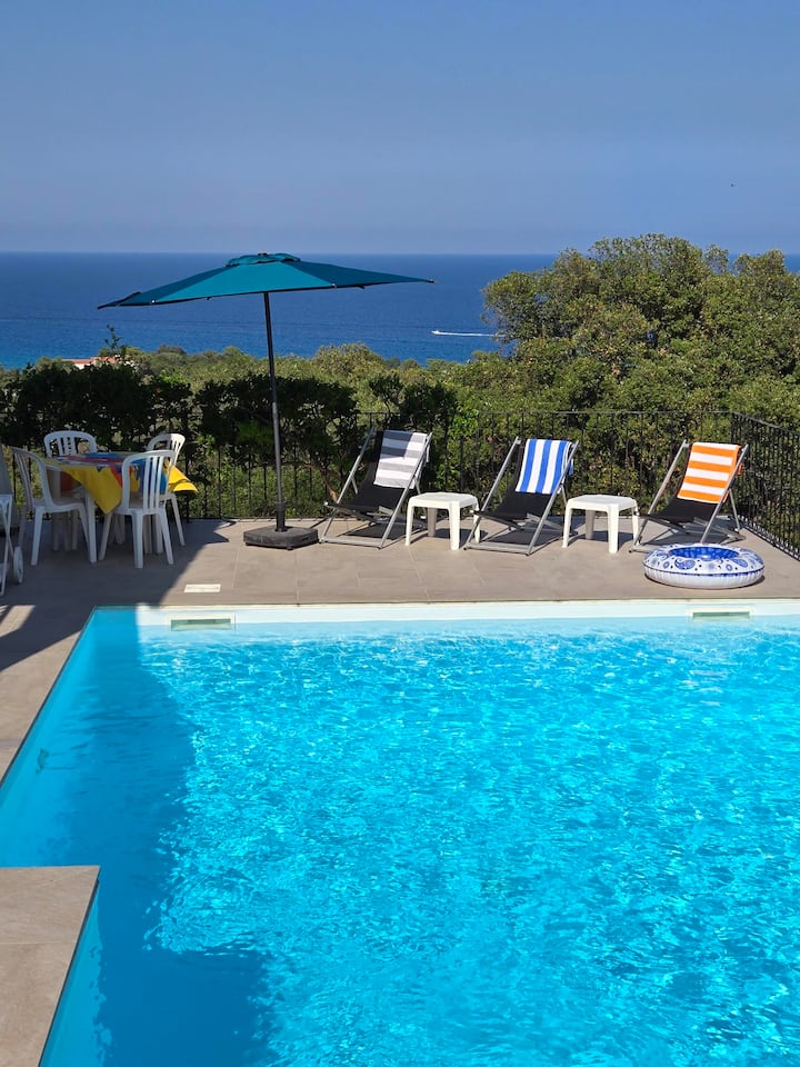 Villa Avec Piscine Et Vue Mer - Zonza