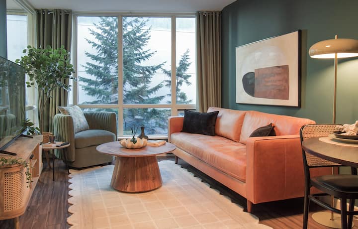 •King Bed | 3 Min To Convention |Parking | Office - Vancouver