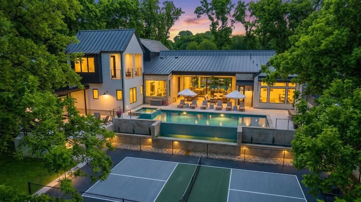 Stillwater Estate | Concierge Services - Kingsland, TX