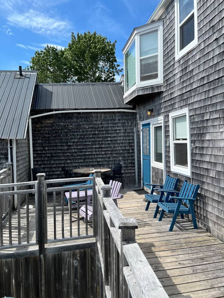 Waterfront One-bedroom Apartment, 2 Queens - St. Andrews