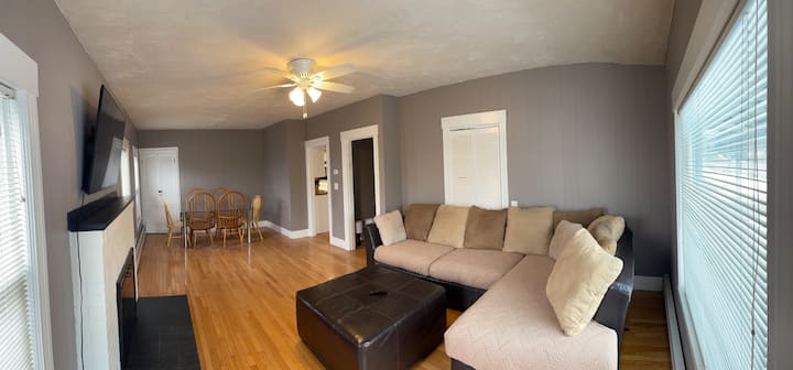 4 Bedroom, 2 Bath House Only 2 Blocks From Umass! - Shrewsbury, MA