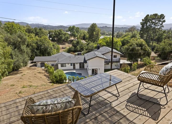 Ojai Valley Luxury Hillside Estate - Ojai, CA