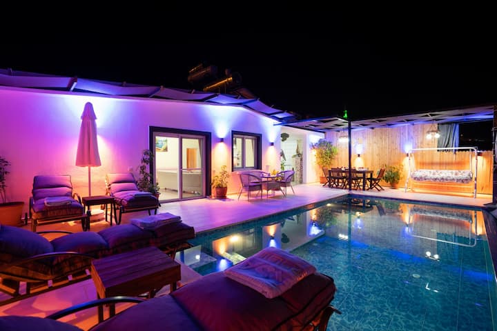 Korunaklı Doğa İçInde Villa - Kaş