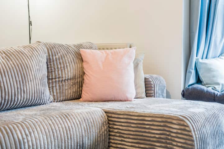 Close To Hampton Court - Contractors - Long Stay - Surbiton