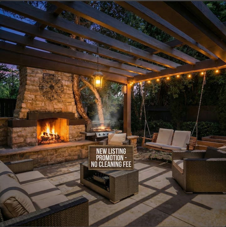 Elegant 4br House W Built-in Bbq, Backyard, Piano - Costa Mesa, CA