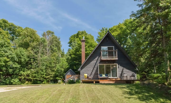 Evergreen Shores | 4-season A-frame • Sauble Beach - Sauble Beach