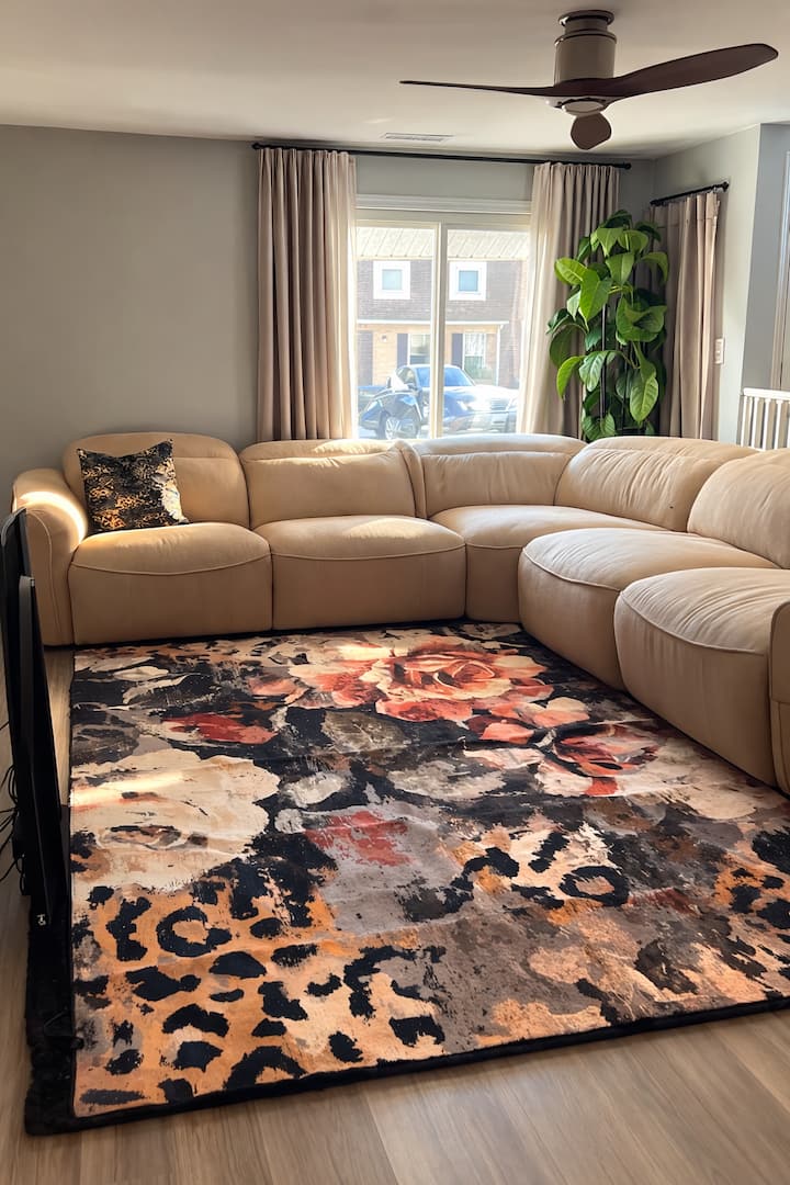 2 Rooms | Near Orf & Vb Oveanfront - Virginia Beach, VA