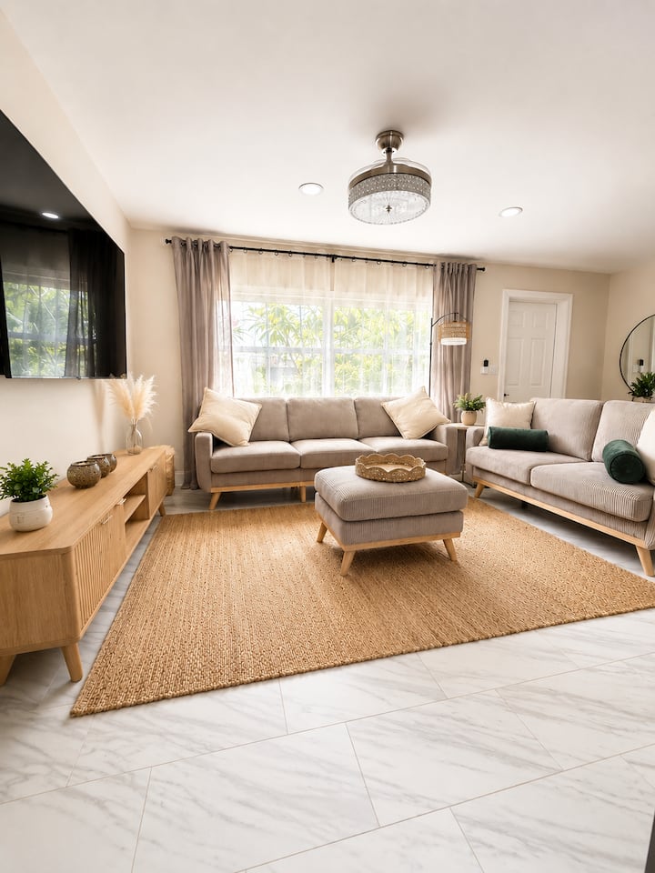 5 Mins To Beach | W/ Guest Suite | Sleeps Up To 10 - Naples, FL