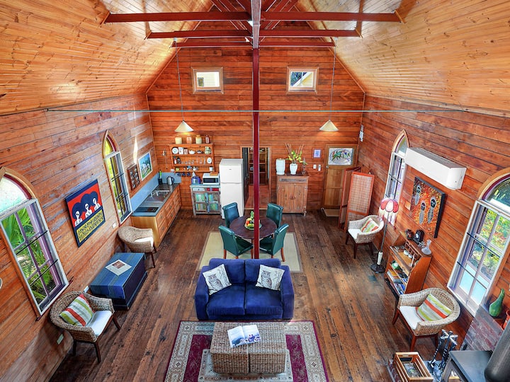 The Church Loft At Glass House Ecolodge - Queensland