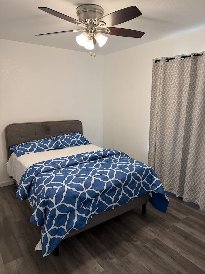 Private Room In Comfortable Lodi Home - Lodi, CA
