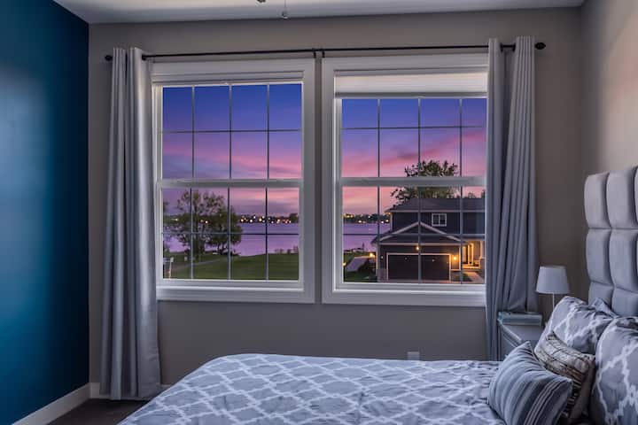 Spacious Lakeview~sleeps 9~bbq~patio~xbox~20m Yyc - Chestermere
