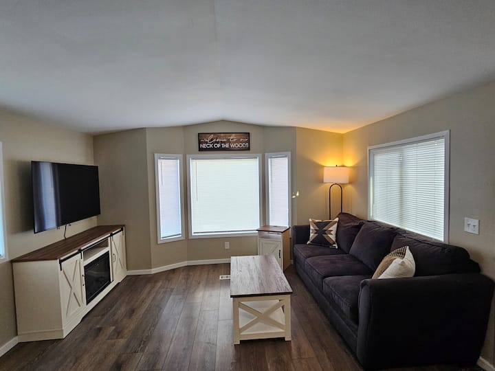 Route 101 Retreat - Forks, WA