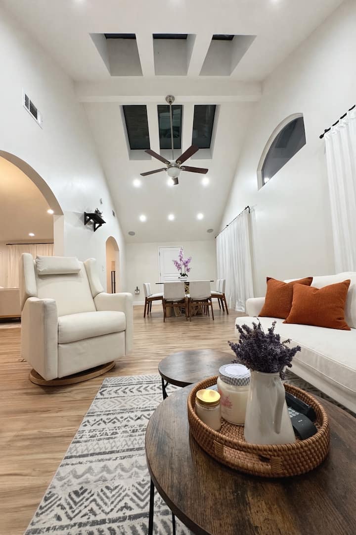 Spacious Home Near Levi’s Stadium, Apple & Nvidia - Santa Clara