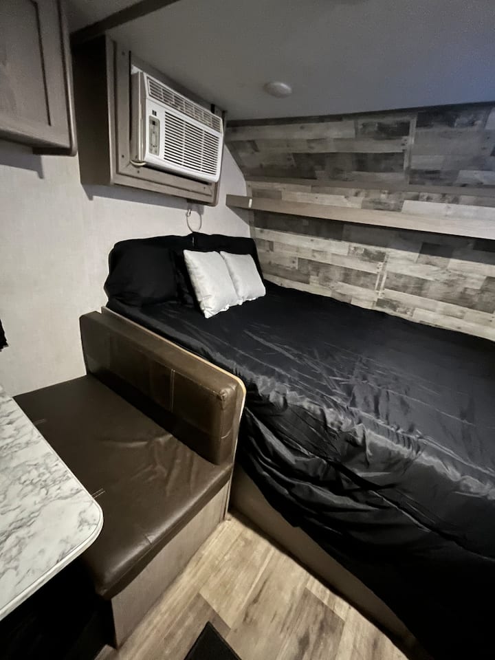 Welcome To Cox Rv Camper! - 콜럼버스