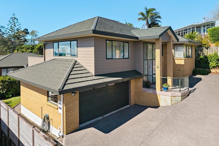 Seaview 3br Home | Fireworks | School Zone - Waiheke Island