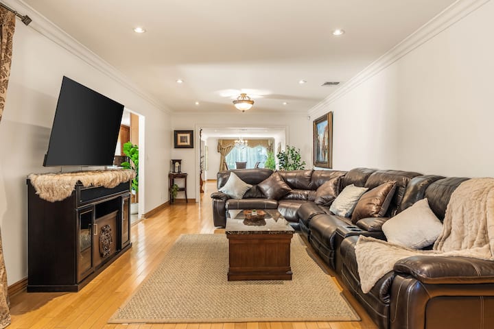 Victorian 4br Home W/ Game Room Near Universal - Los Ángeles, CA