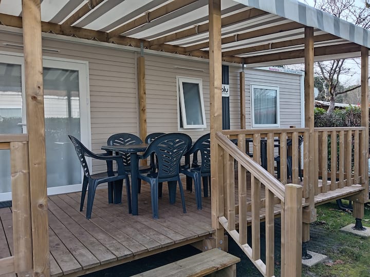 Mobil Home 3 Chambres
Camping La Réserve à Gastes - Gastes