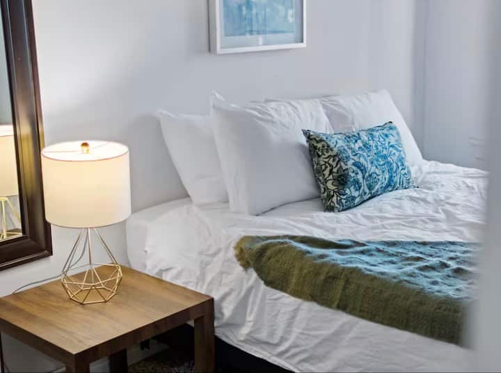 Cozy Browne’s Addition Apt Near Downtown - Spokane, WA