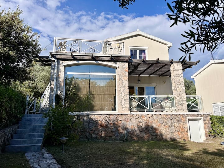 Vila Bigova - Montenegro