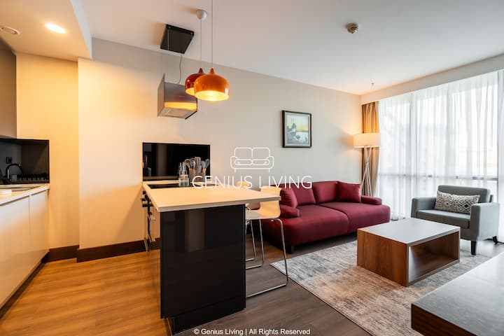 Spica | Elegant 1 Bedroom Apartment | Pool & Gym - Bakırköy