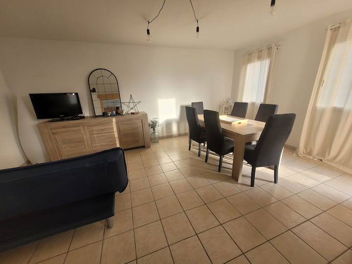 Appartement Climatisé - 2 Chambres 4 Couchages - Feurs