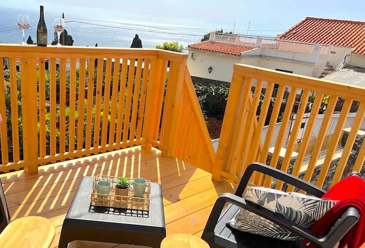 Sun, View & Serenity
House In São Gonçalo Funchal - Madeira