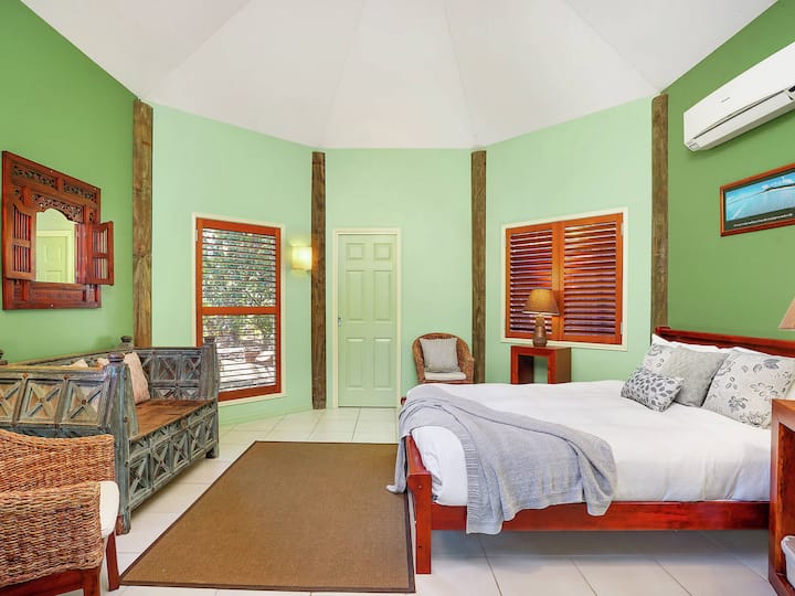 The Bungalow At Glass House Mountains Eco Lodge - Queensland