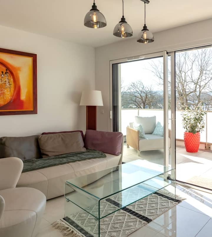 Charment Appartement Spacieux Et Très Lumineux. - Saint-Julien-en-Genevois