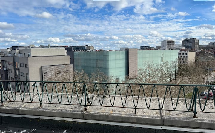 Espace Intimiste, Bien Localisé Et Accueillant - Brussels