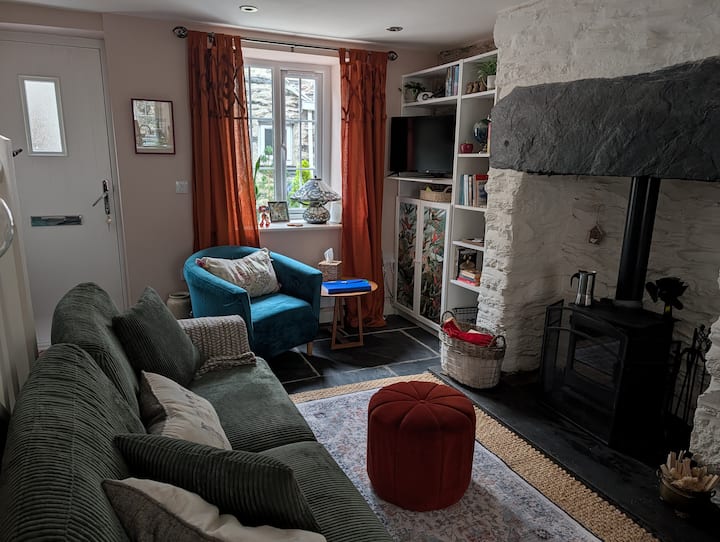 Lilly Peacock Cottage - Betws-y-Coed
